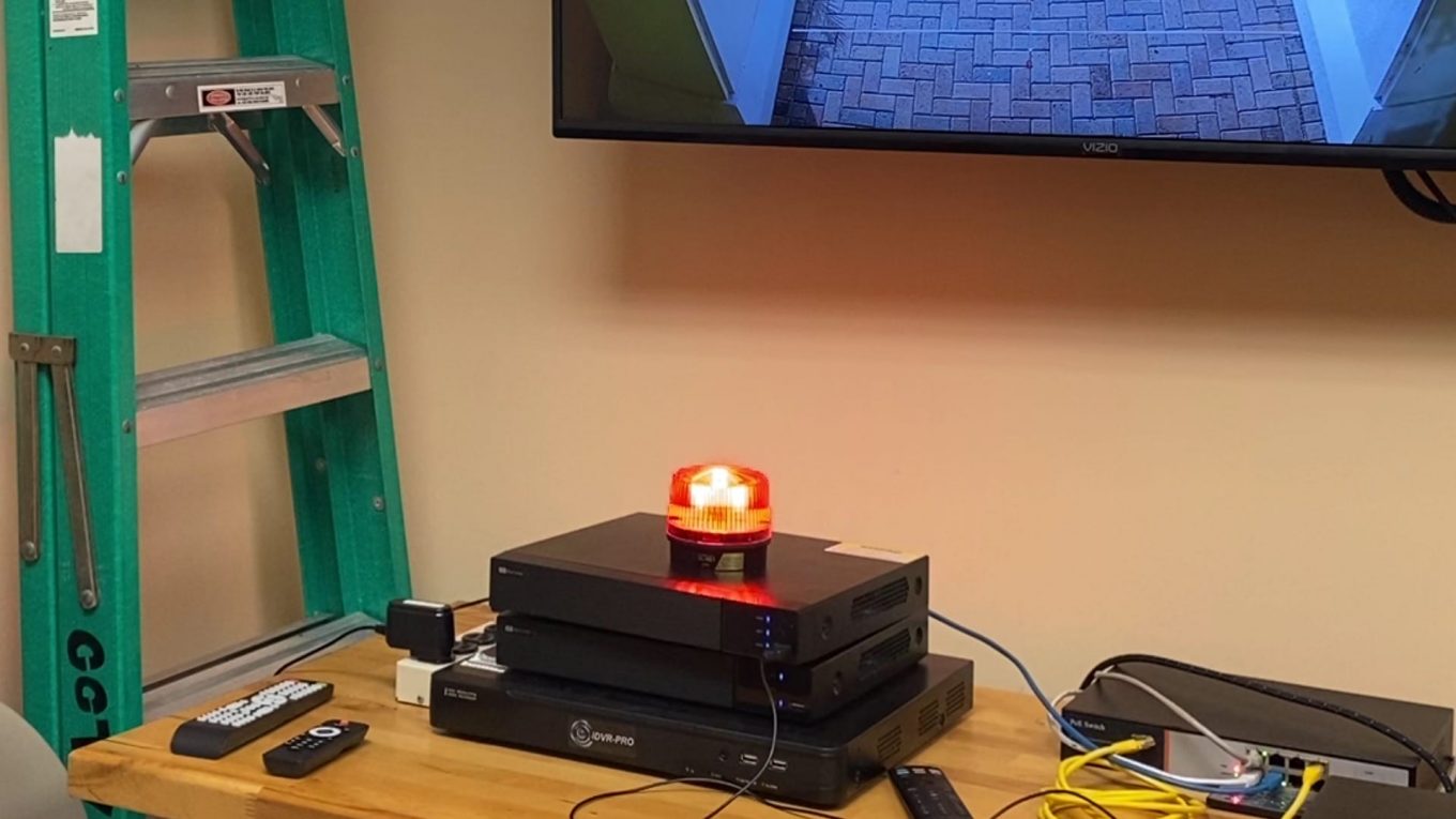 AI Security Camera System Alarm Output Triggers Strobe Light